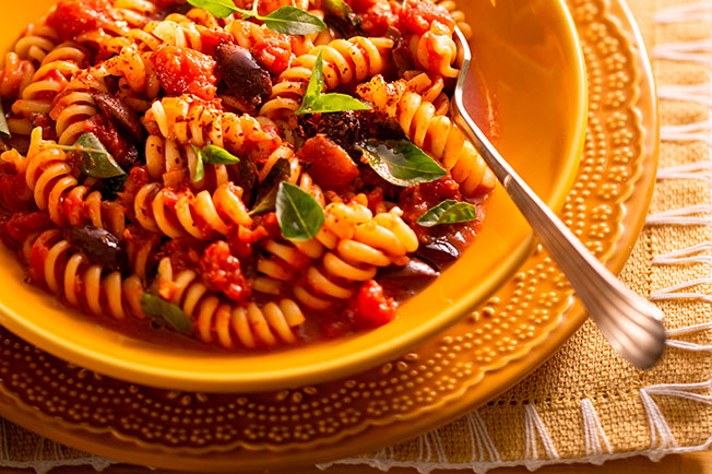 Massa fusilli: como é e para quais receitas é melhor? - Blog Festval