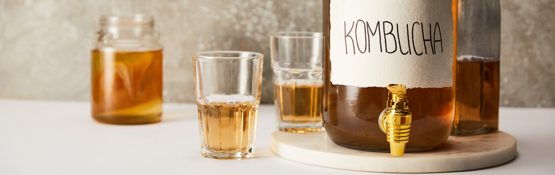 Kombucha: Como fazer esta bebida milenar. Sabor e bem-estar.